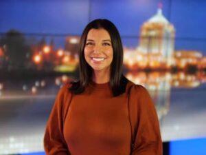 Jade Henschel Bio, Age, WAOW, Net Worth, Salary, and Husband